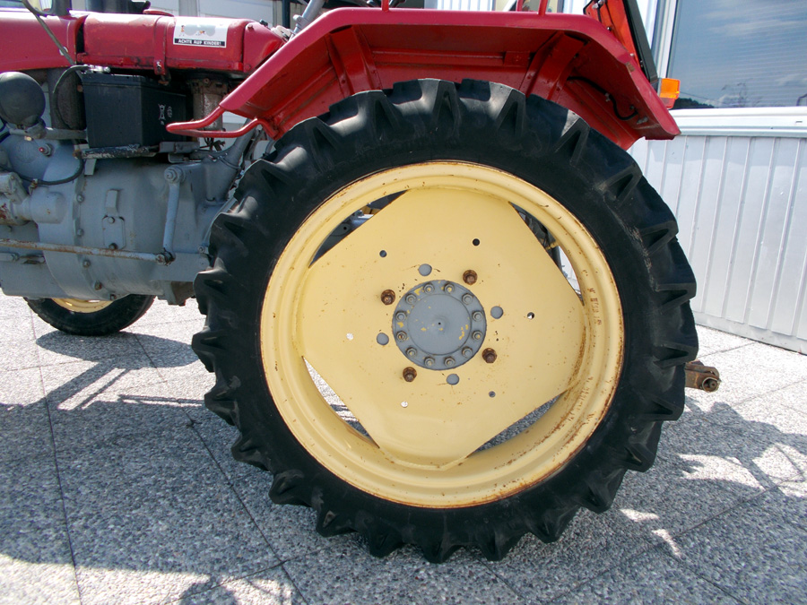 Steyr Diesel Traktor T84 | EUR 3.950,--